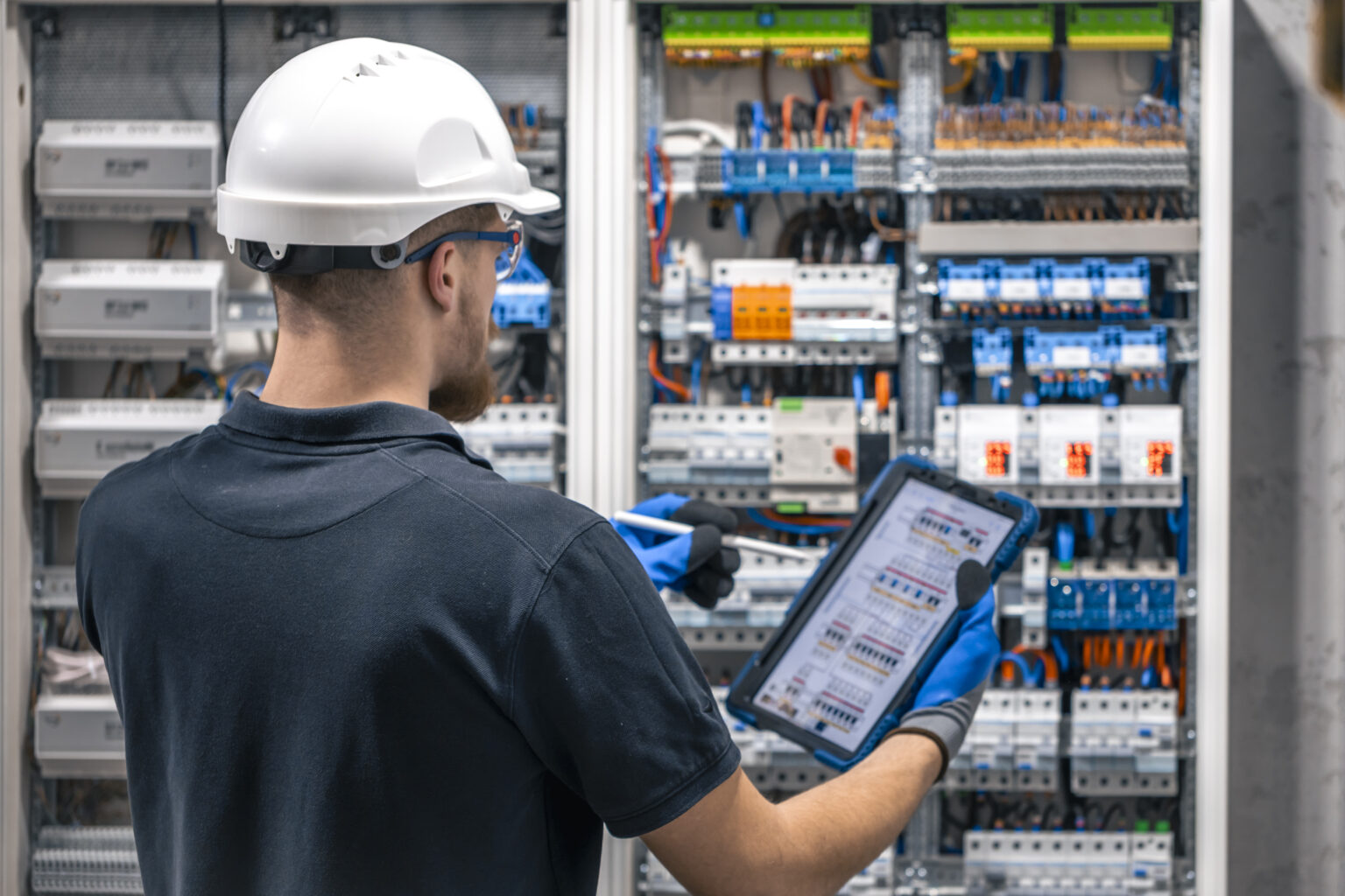 Why Choose METSEPM5563 (PM5563) for Advanced Power Metering